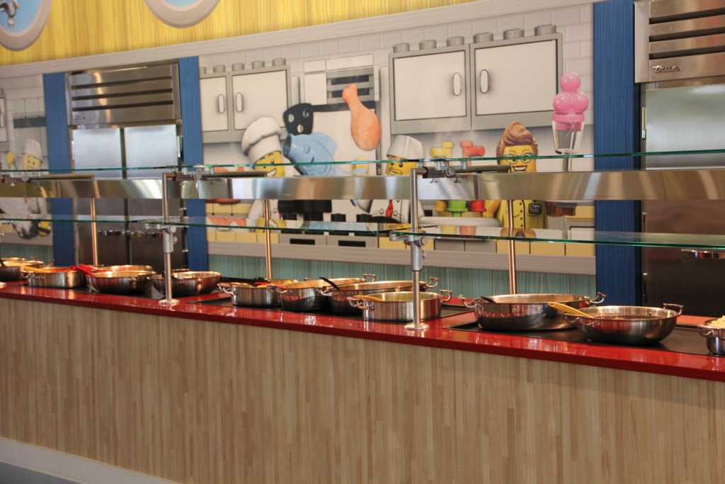 Sandy’s Castle Restaurant & Bricks Beach Bar at the LEGOLAND Beach ...